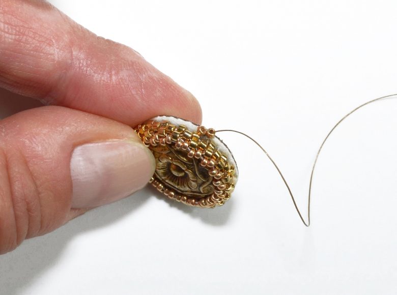 Stickerei mit Perlen, Stiche und Möglichkeiten • Perlengretl